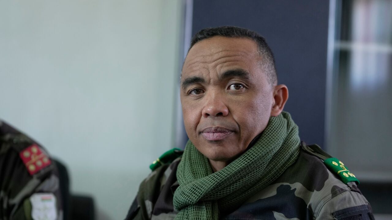 Quién es el coronel Michael Randrianirina, el nuevo hombre fuerte de ...