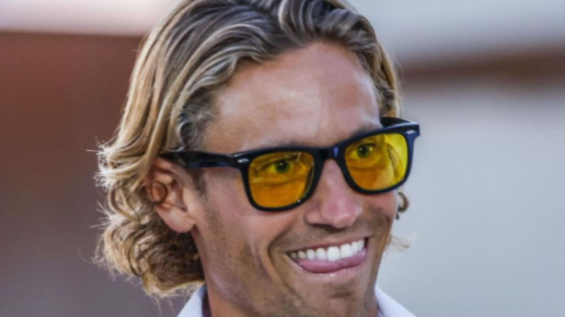 Juanma Castaño prueba las gafas que usa Marcos Llorente… y confiesa que ...