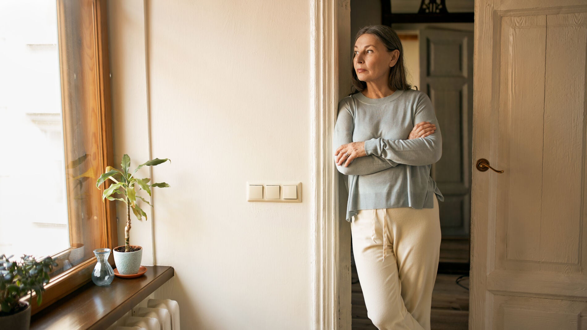 Qué significa no querer recibir visitas en casa, según la psicología