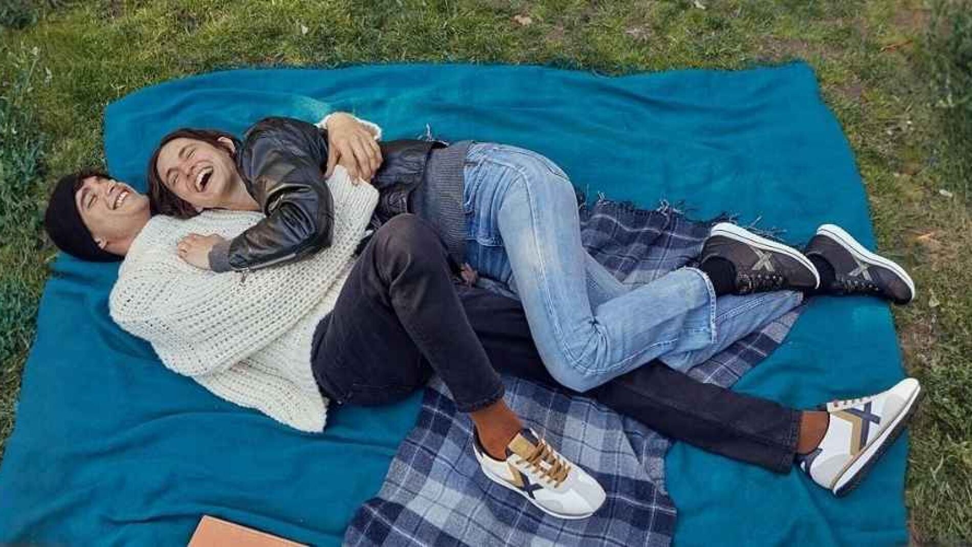 El look clásico que recuerdas de las Adidas Samba, pero adaptado al ...