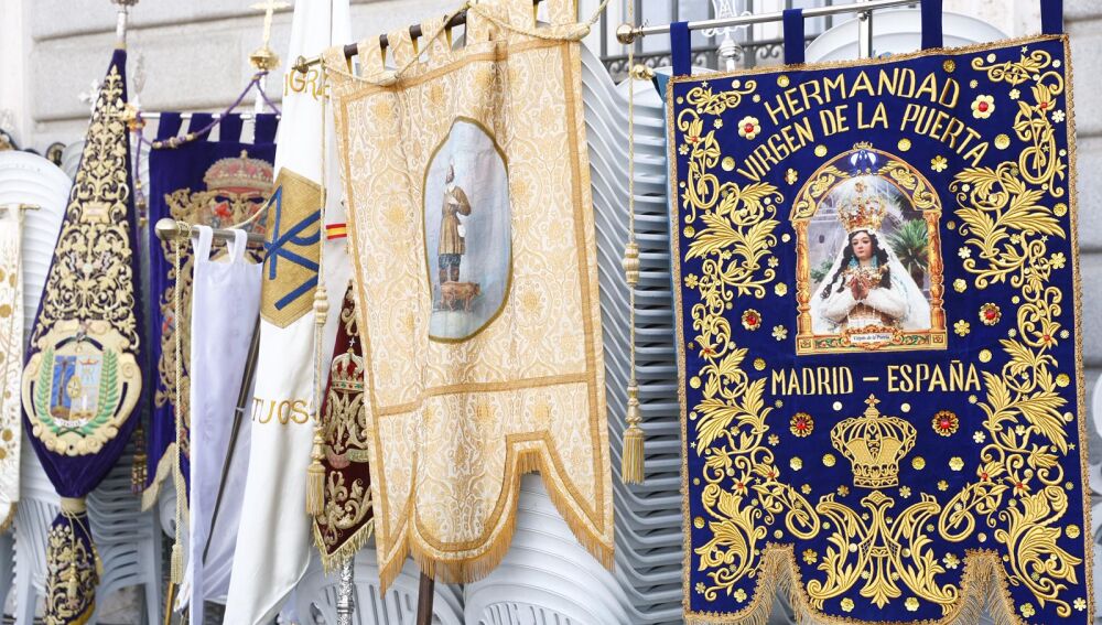 Las mejores imágenes del Día de la Almudena 2025: procesión, misa y ...