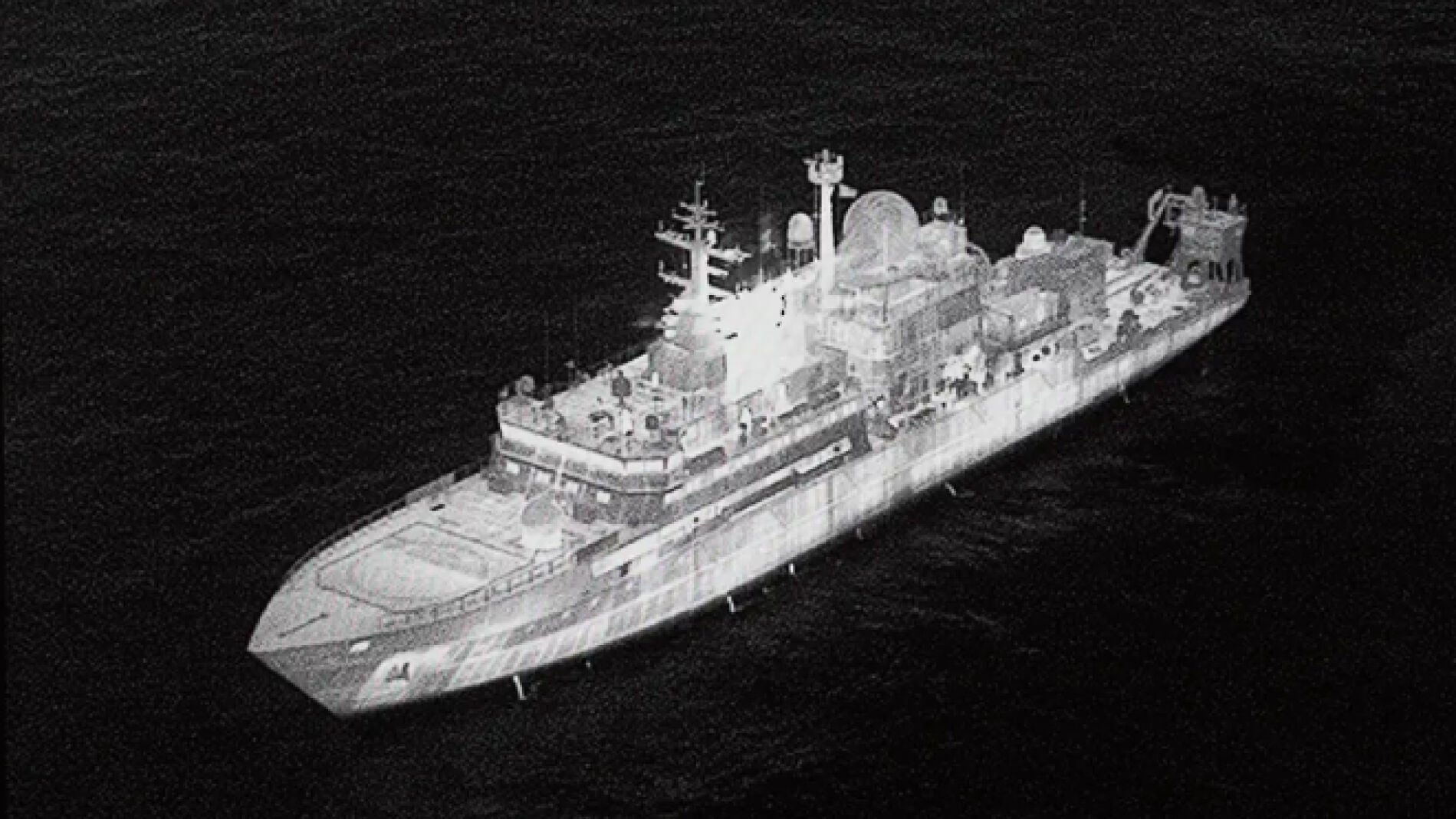 Un buque espía ruso apunta con láser a pilotos de la Fuerza Aérea ...