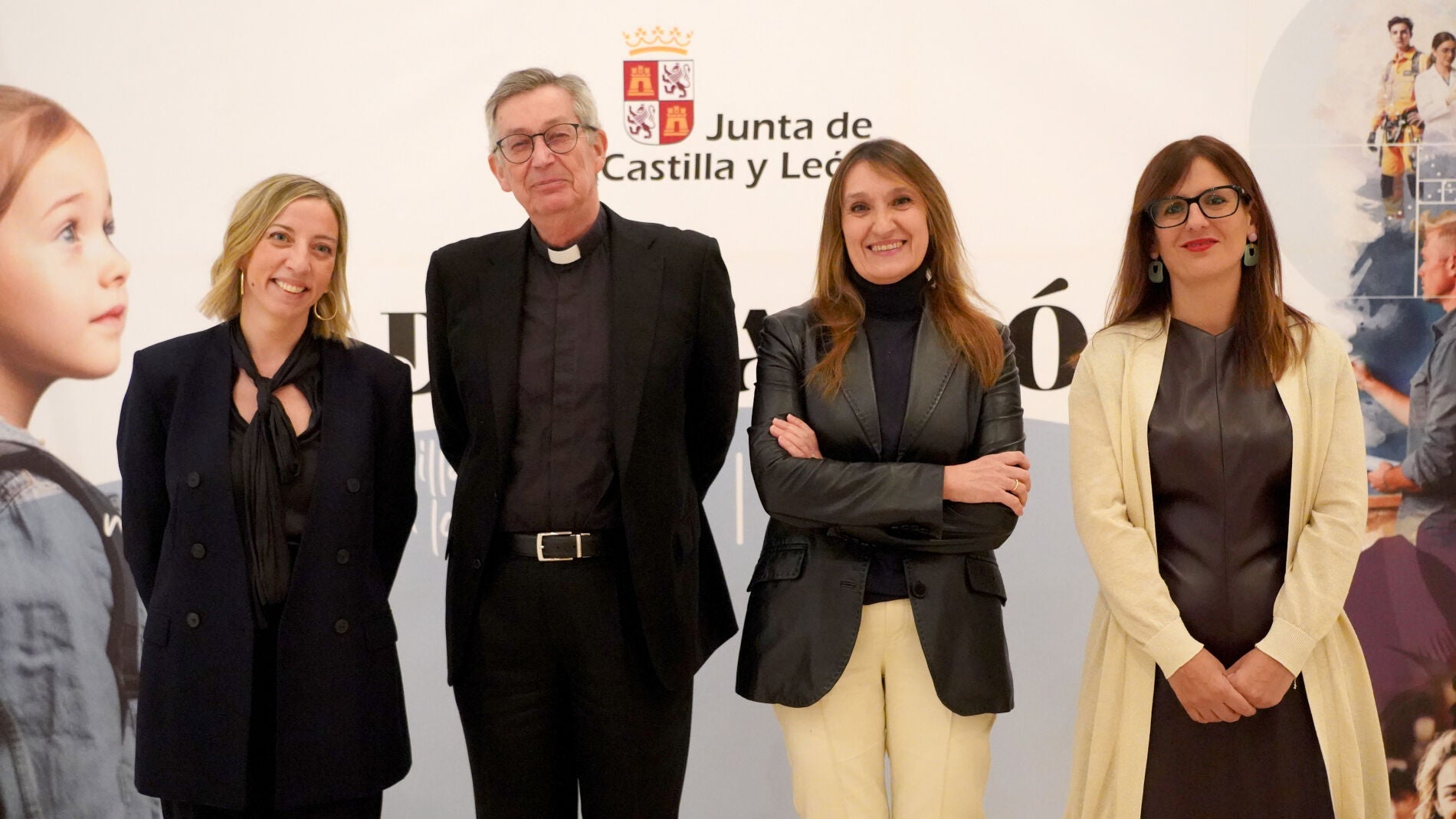 La Junta convocará 1.006 plazas para reforzar el profesorado en ...