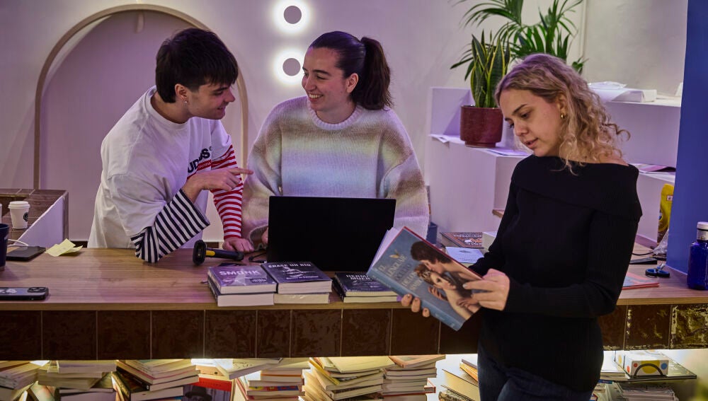 Lasai: La librería que demuestra que los jóvenes sí leen