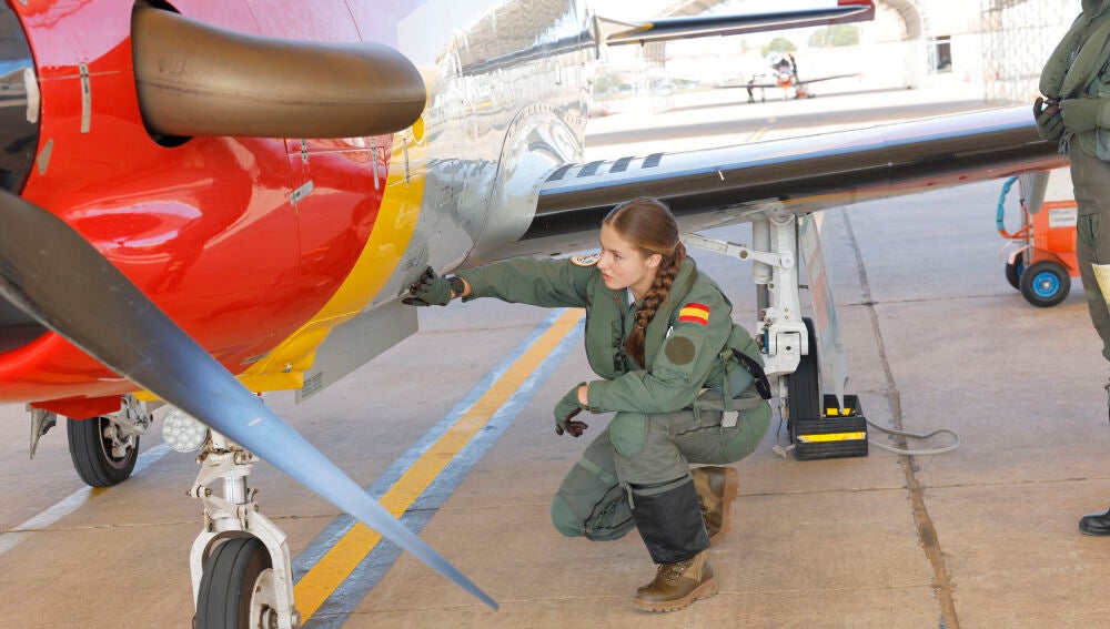 Se filtra cómo se divierte Leonor en Murcia cuando se quita el uniforme ...
