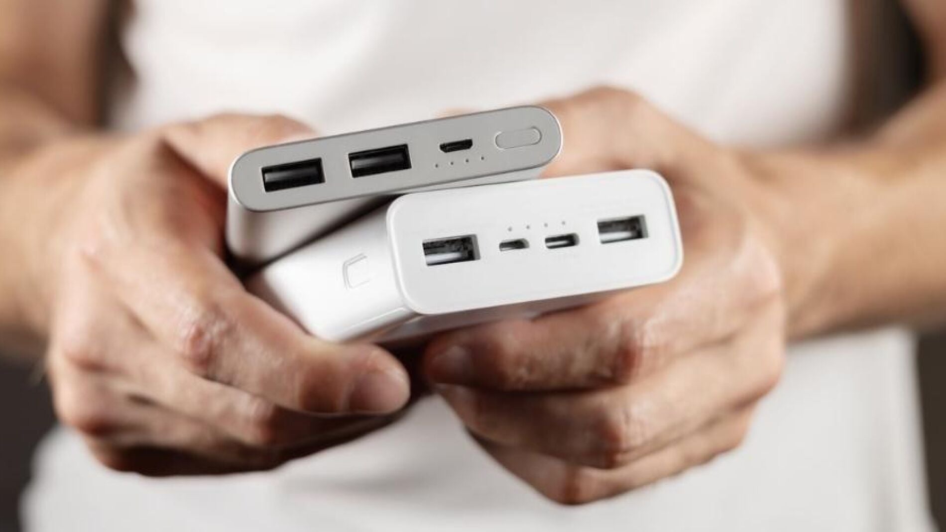 ¿Se nota la diferencia? Así rinde una powerbank de 20.000 mAh barata ...