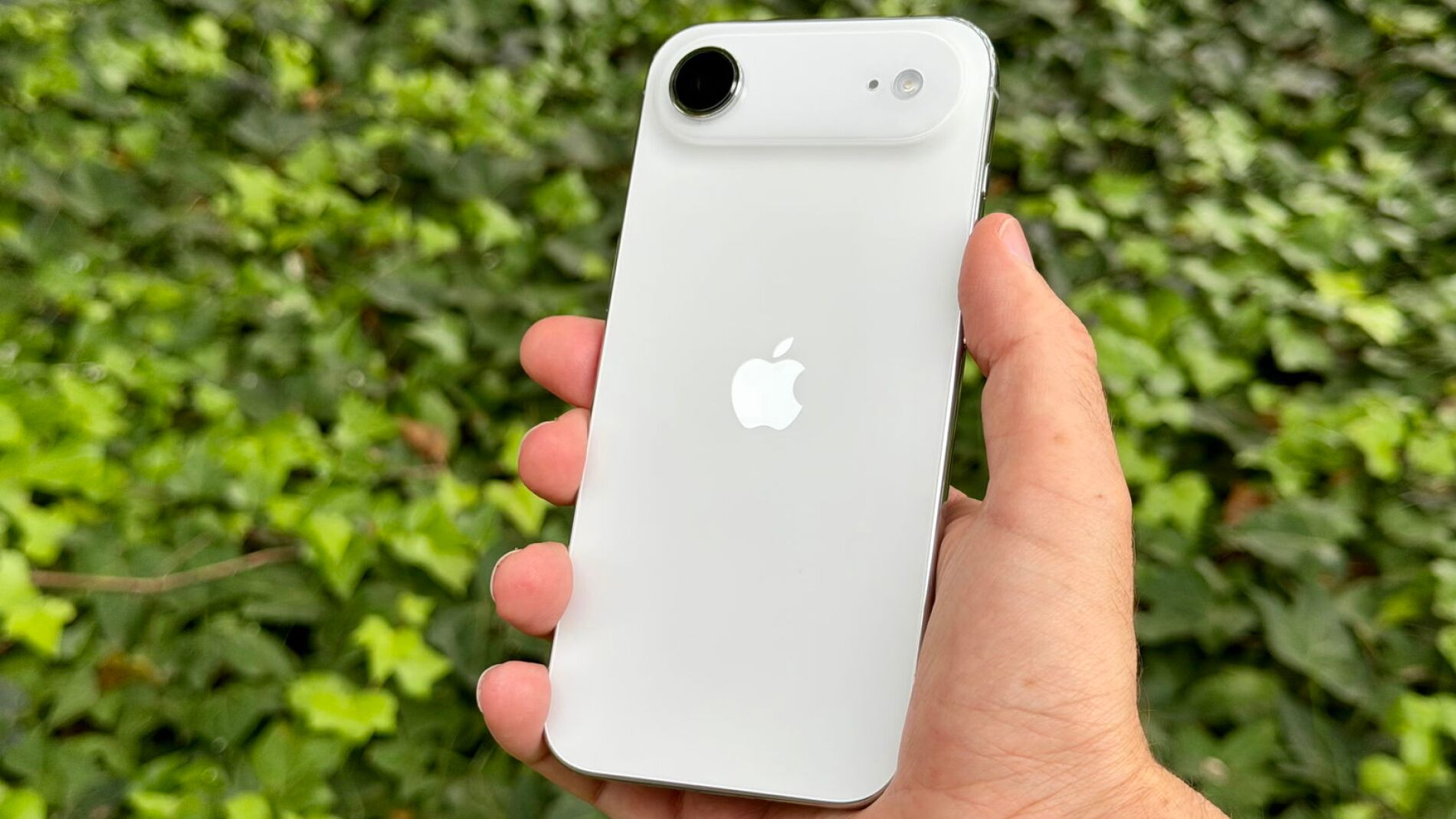 Apple vuelve a cambiar las reglas con el iPhone más fino que ha creado ...