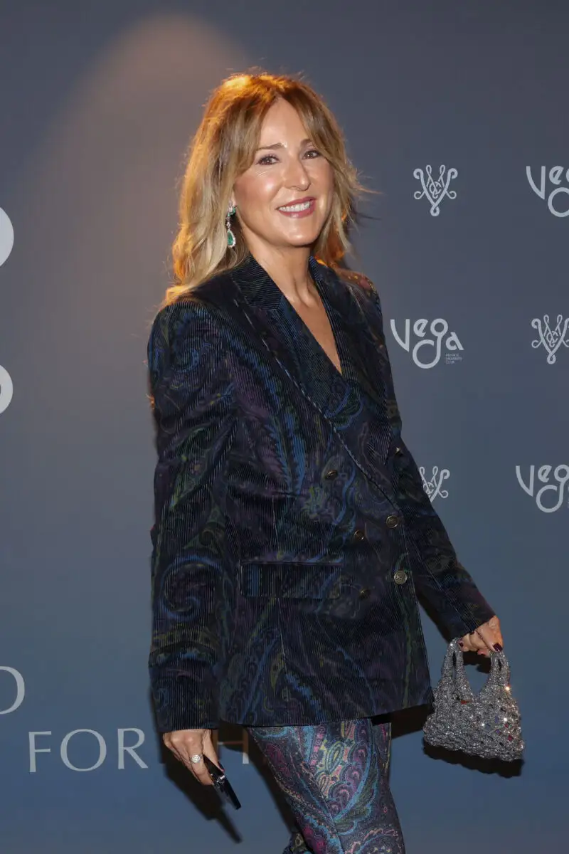 Carolina Molas, suegra de Tamara Falcó, firma el look más elegante con ...