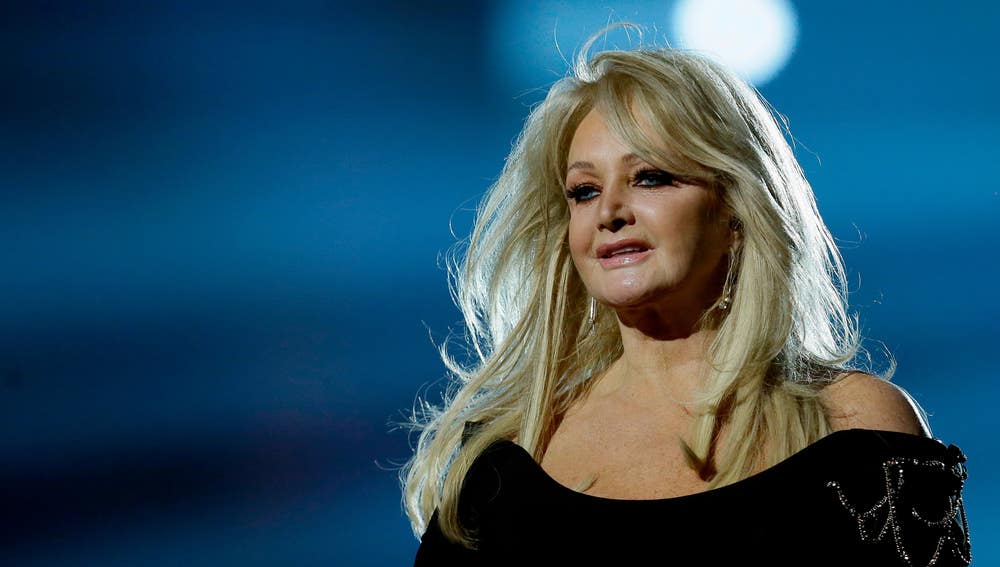 Bonnie Tyler La Mujer Detr s De La Voz M s Rota Los Pies En La Tierra Bonnie Tyler La Mujer Detr s De La Voz M s Rota Los Pies En La Tierra