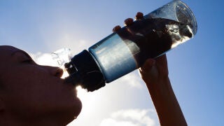 Los errores que cometes al comer durante una ola de calor extrema